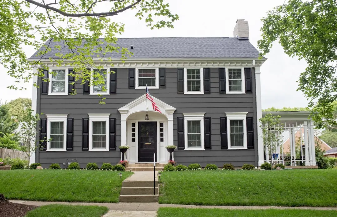 20 Colors to Revitalize Your Colonial Home
